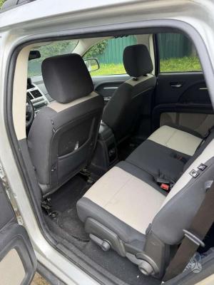 Pelēks Dodge Journey 2011 Kauņa, ar dzinēja tilpumu 2.00 L un nobraukumu 189 tūkst. km par 1499 €, foto 17 vietnē AUTOMOTO.COM.LV
