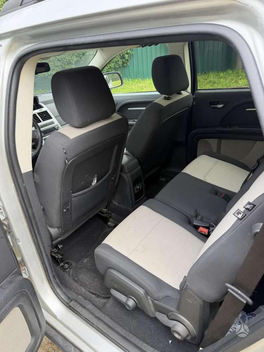 Pelēks Dodge Journey 2011 Kauņa, ar dzinēja tilpumu 2.00 L un nobraukumu 189 tūkst. km par 1499 €, foto 17 vietnē AUTOMOTO.COM.LV