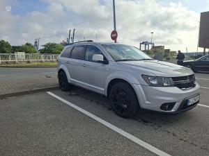 Grey Dodge Journey 2011 in Klaipeda, with an engine capacity of 2.36 L and mileage of 395 thousand km for 3800 €, photo 6 on AUTOMOTO.COM.LV