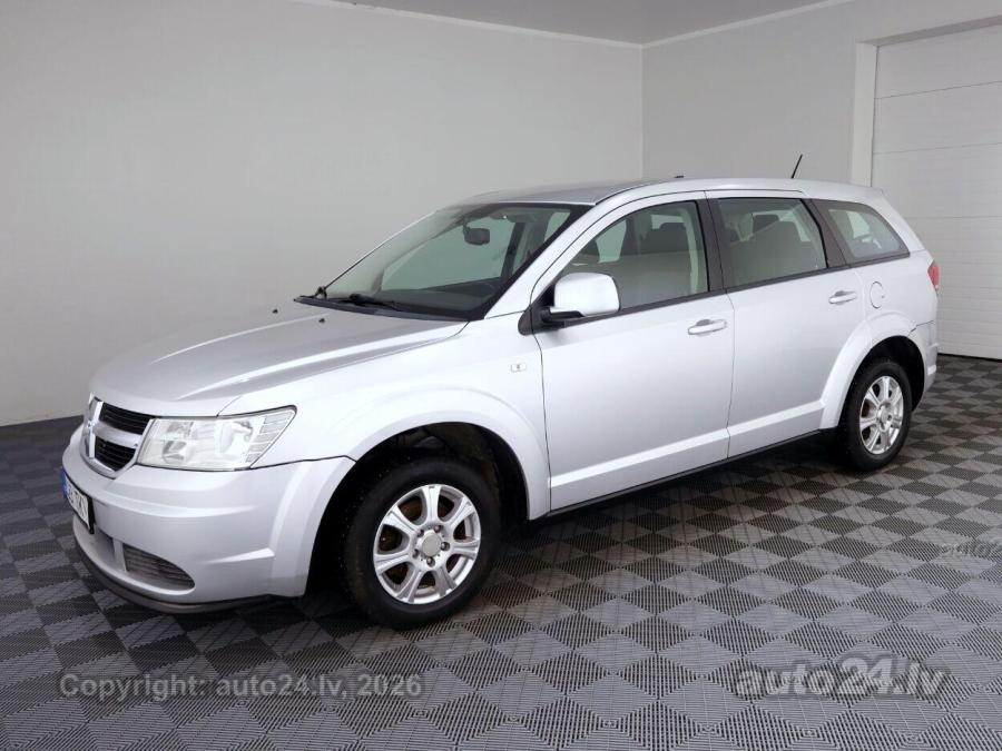 Pelēks Dodge Journey 2008 Tallina, ar dzinēja tilpumu 2.00 L un nobraukumu 363 tūkst. km par 1799 €, foto 2 vietnē AUTOMOTO.COM.LV