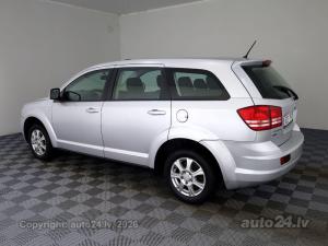 Grey Dodge Journey 2008 in Tallinn, with an engine capacity of 2.00 L and mileage of 363 thousand km for 1799 €, photo 4 on AUTOMOTO.COM.LV