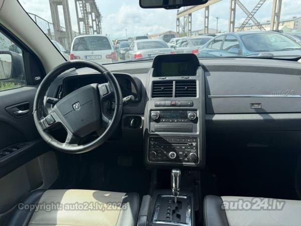 Grey Dodge Journey 2008 in Tallinn, with an engine capacity of 2.00 L and mileage of 335 thousand km for 999 €, photo 5 on AUTOMOTO.COM.LV