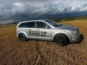 Grey Dodge Journey 2008 in Kaunas, with an engine capacity of 1.97 L and mileage of 350 thousand km for 2800 €, photo 5 on AUTOMOTO.COM.LV