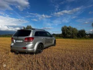 Grey Dodge Journey 2008 in Kaunas, with an engine capacity of 1.97 L and mileage of 350 thousand km for 2800 €, photo 6 on AUTOMOTO.COM.LV