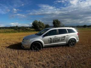 Grey Dodge Journey 2008 in Kaunas, with an engine capacity of 1.97 L and mileage of 350 thousand km for 2800 €, photo 10 on AUTOMOTO.COM.LV