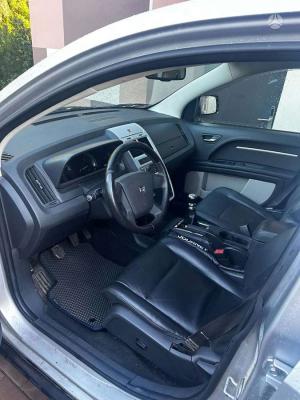 Grey Dodge Journey 2008 in Kaunas, with an engine capacity of 1.97 L and mileage of 350 thousand km for 2800 €, photo 15 on AUTOMOTO.COM.LV