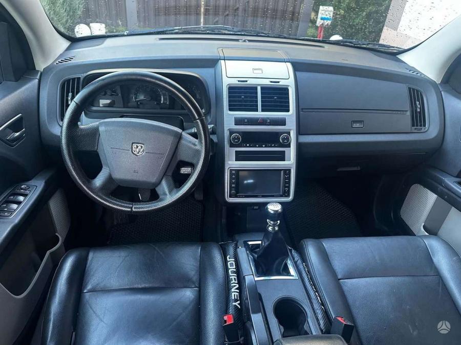 Pelēks Dodge Journey 2008 Kauņa, ar dzinēja tilpumu 1.97 L un nobraukumu 350 tūkst. km par 2800 €, foto 26 vietnē AUTOMOTO.COM.LV
