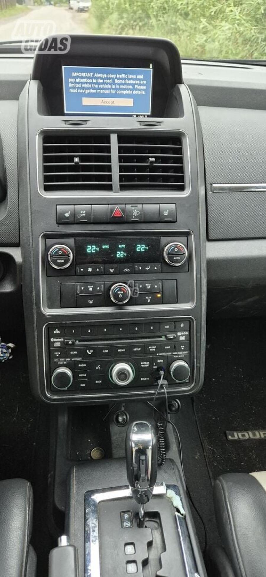Dodge Journey 2009 in Klaipeda, with an engine capacity of 2.00 L and mileage of 110 thousand km for 1650 €, photo 12 on AUTOMOTO.COM.LV