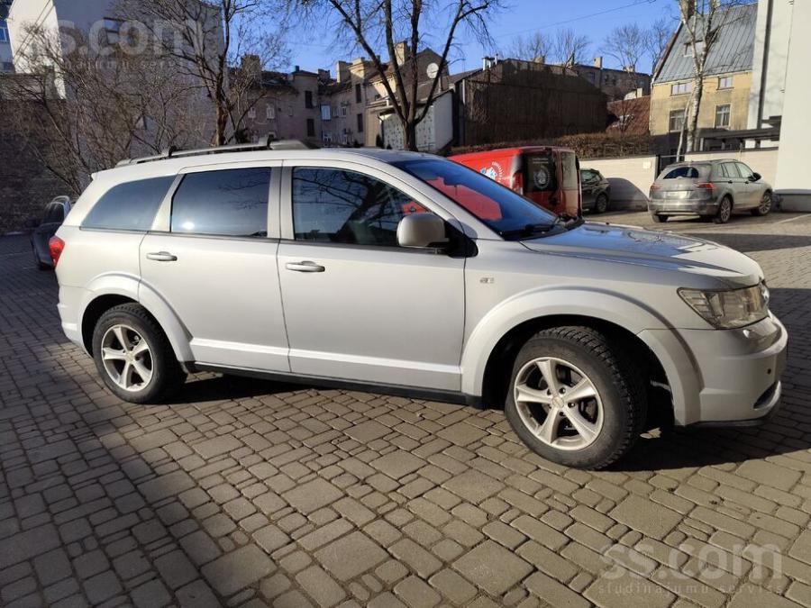 Dodge Journey 2009 Rīga, ar dzinēja tilpumu 2.40 L un nobraukumu 175 tūkst. km par 4200 €, foto 5 vietnē AUTOMOTO.COM.LV