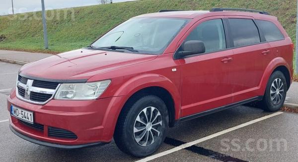 Red Dodge Journey 2008 in Riga, with an engine capacity of 2.40 L and mileage of 271 thousand km for 3100 €, photo 2 on AUTOMOTO.COM.LV