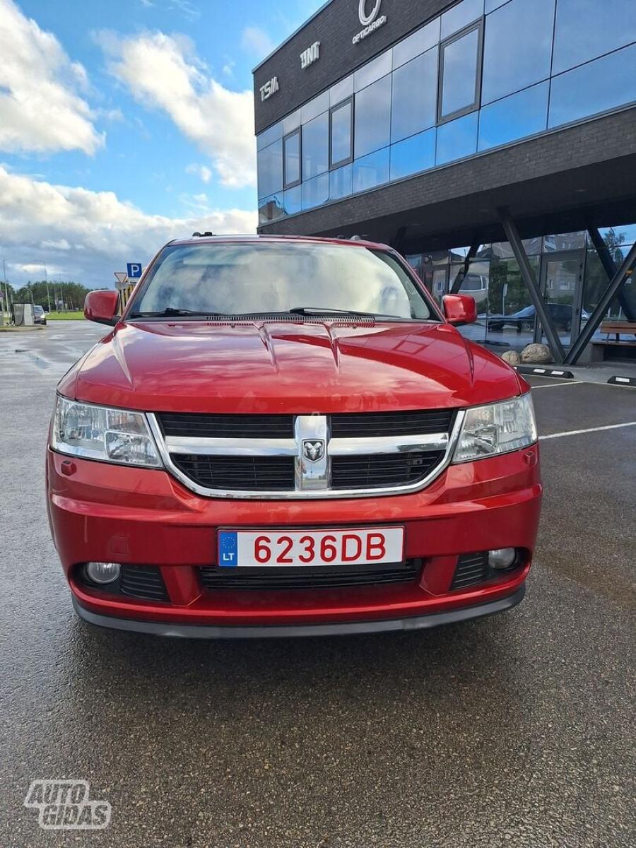 Red Dodge Journey 2009 in Kaunas, with an engine capacity of 2.00 L and mileage of 251 thousand km for 2800 €, photo 3 on AUTOMOTO.COM.LV