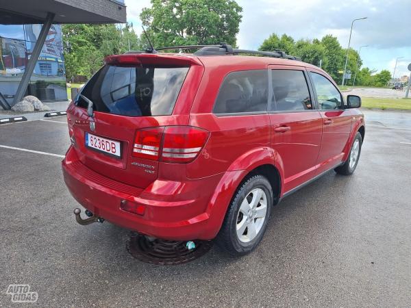 Sarkans Dodge Journey 2009 Kauņa, ar dzinēja tilpumu 2.00 L un nobraukumu 251 tūkst. km par 2800 €, foto 7 vietnē AUTOMOTO.COM.LV