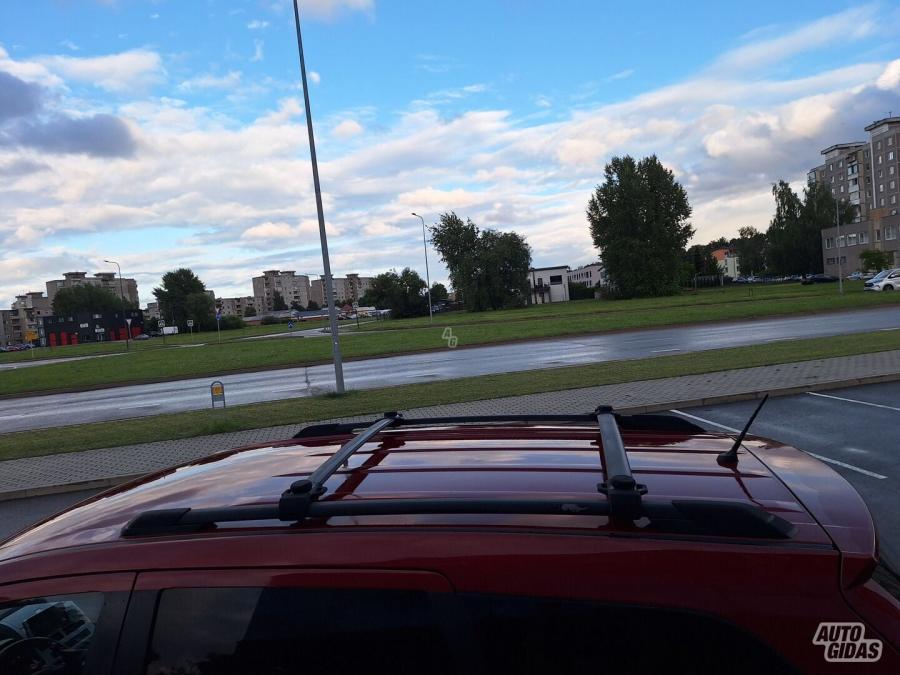 Red Dodge Journey 2009 in Kaunas, with an engine capacity of 2.00 L and mileage of 251 thousand km for 2800 €, photo 10 on AUTOMOTO.COM.LV