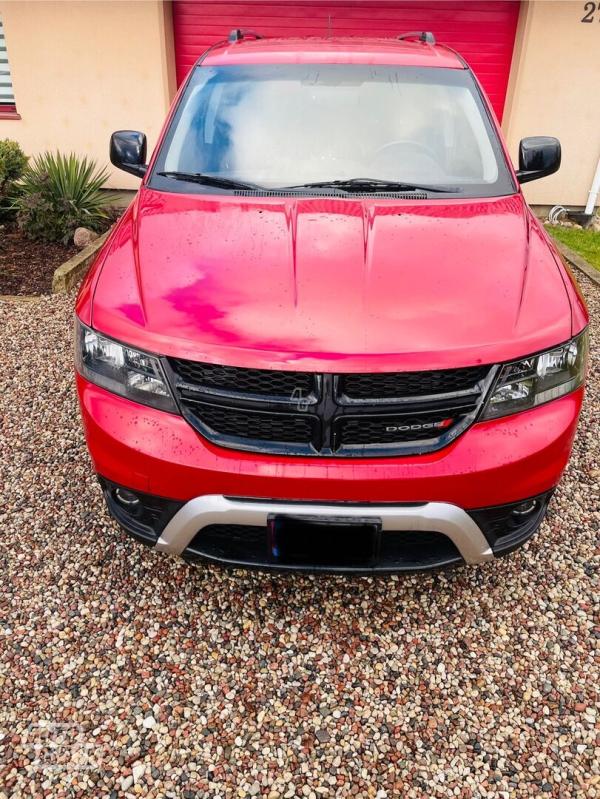 Sarkans Dodge Journey 2016 Elektrėnai, ar dzinēja tilpumu 3.60 L un nobraukumu 216 tūkst. km par 7999 €, foto 3 vietnē AUTOMOTO.COM.LV