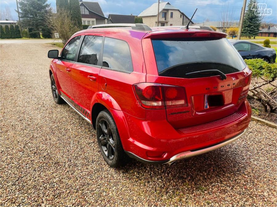 Sarkans Dodge Journey 2016 Elektrėnai, ar dzinēja tilpumu 3.60 L un nobraukumu 216 tūkst. km par 7999 €, foto 6 vietnē AUTOMOTO.COM.LV