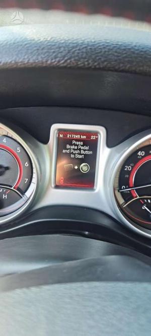 Red Dodge Journey 2017 in Vilnius, with an engine capacity of 3.60 L and mileage of 217 thousand km for 10000 €, photo 24 on AUTOMOTO.COM.LV