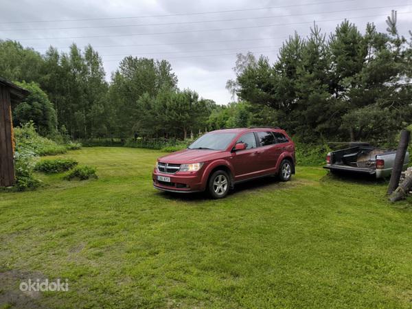 Red Dodge Journey 2009 in Parnu, with an engine capacity of 2.00 L and mileage of 191 thousand km for 500 €, photo 6 on AUTOMOTO.COM.LV