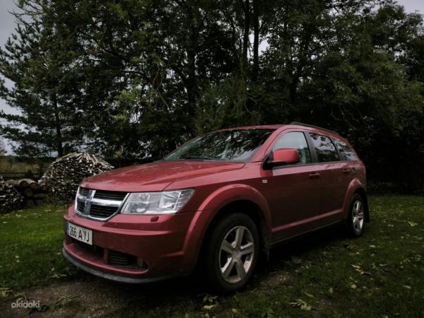 Red Dodge Journey 2009 in Parnu, with an engine capacity of 2.00 L and mileage of 191 thousand km for 500 €, photo 8 on AUTOMOTO.COM.LV