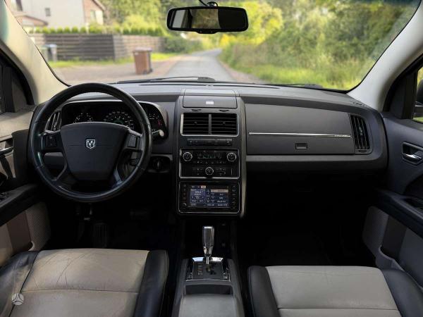 White Dodge Journey 2008 in Vilnius, with an engine capacity of 2.74 L and mileage of 206 thousand km for 2850 €, photo 9 on AUTOMOTO.COM.LV