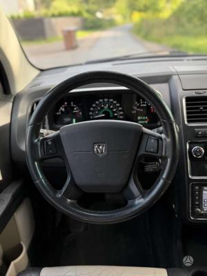 White Dodge Journey 2008 in Vilnius, with an engine capacity of 2.74 L and mileage of 206 thousand km for 2850 €, photo 14 on AUTOMOTO.COM.LV