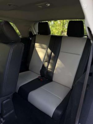 White Dodge Journey 2008 in Vilnius, with an engine capacity of 2.74 L and mileage of 206 thousand km for 2850 €, photo 22 on AUTOMOTO.COM.LV