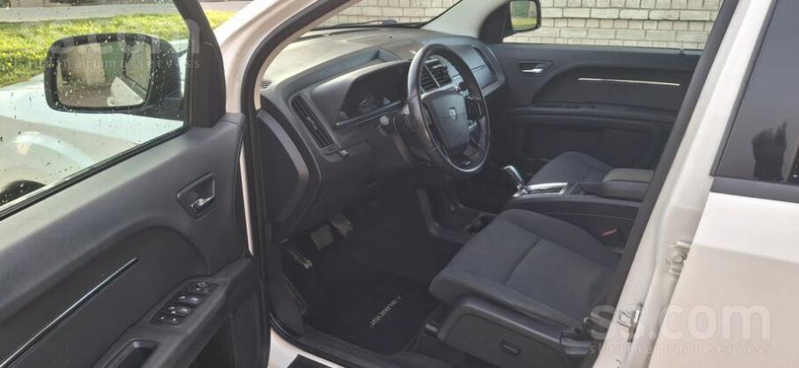 White Dodge Journey 2010 in Valka, with an engine capacity of 2.70 L and mileage of 240 thousand km for 3100 €, photo 8 on AUTOMOTO.COM.LV