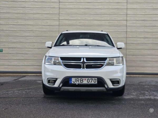 Balts Dodge Journey 2014 Viļņa, ar dzinēja tilpumu 2.36 L un nobraukumu 198 tūkst. km par 4500 €, foto 4 vietnē AUTOMOTO.COM.LV