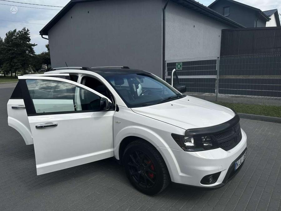 Balts Dodge Journey 2015 Raseiniai, ar dzinēja tilpumu 3.60 L un nobraukumu 190 tūkst. km par 7500 €, foto 3 vietnē AUTOMOTO.COM.LV