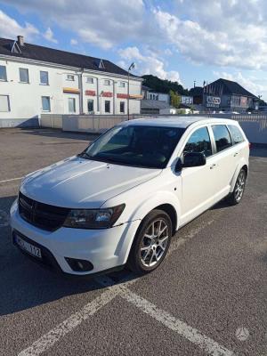 White Dodge Journey 2015 in Kaunas, with an engine capacity of 3.60 L and mileage of 158 thousand km for 8000 €, photo 4 on AUTOMOTO.COM.LV