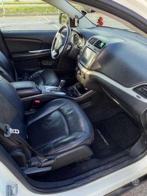 White Dodge Journey 2015 in Kaunas, with an engine capacity of 3.60 L and mileage of 158 thousand km for 8000 €, photo 12 on AUTOMOTO.COM.LV
