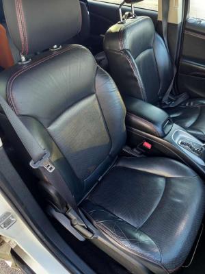 White Dodge Journey 2015 in Kaunas, with an engine capacity of 3.60 L and mileage of 158 thousand km for 8000 €, photo 13 on AUTOMOTO.COM.LV