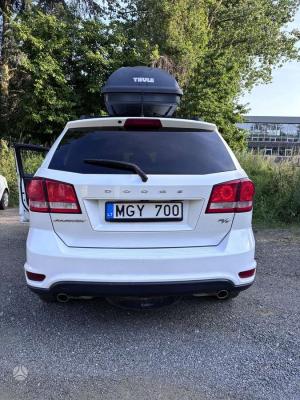 White Dodge Journey 2016 in Vilnius, with an engine capacity of 3.61 L and mileage of 155 thousand km for 8500 €, photo 5 on AUTOMOTO.COM.LV