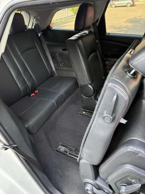 White Dodge Journey 2016 in Vilnius, with an engine capacity of 3.61 L and mileage of 155 thousand km for 8500 €, photo 15 on AUTOMOTO.COM.LV