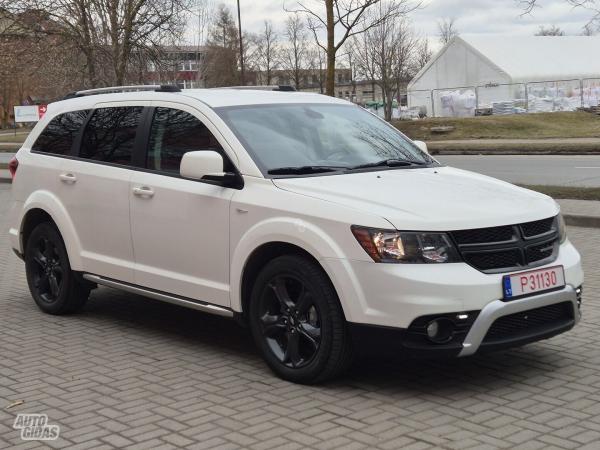 Balts Dodge Journey 2018 Šauļi, ar dzinēja tilpumu 3.60 L un nobraukumu 218 tūkst. km par 9700 €, foto 2 vietnē AUTOMOTO.COM.LV