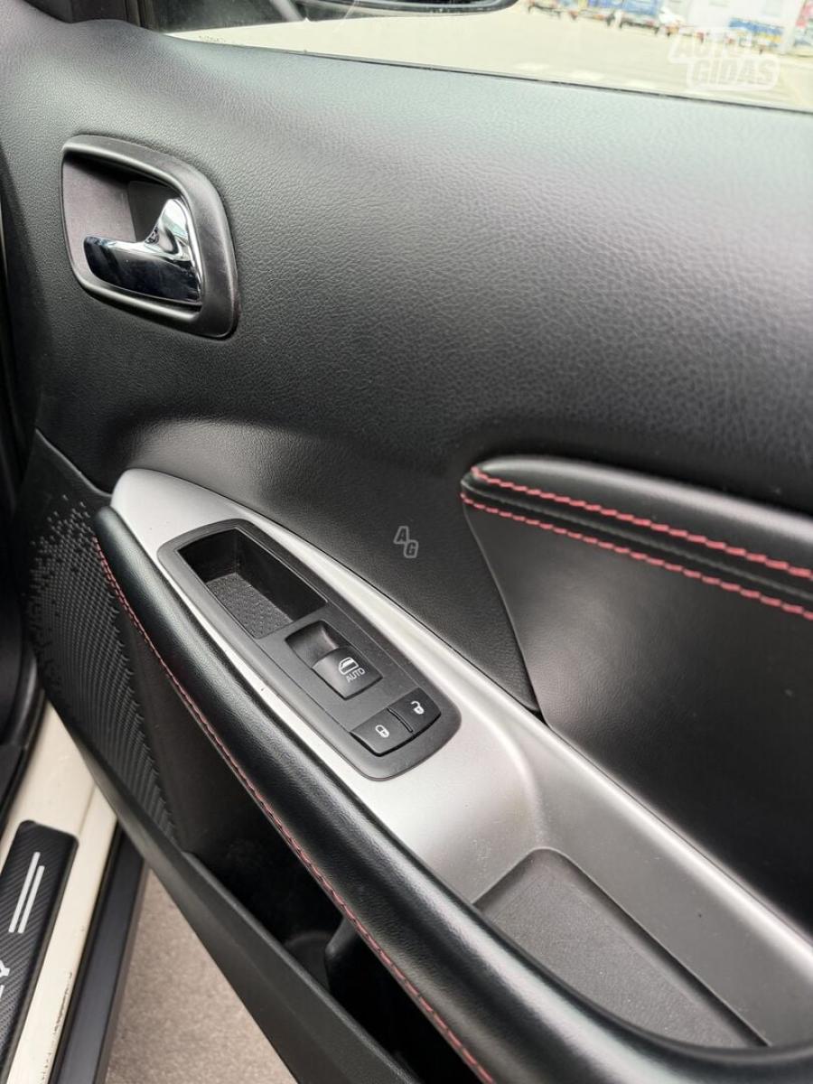 Balts Dodge Journey 2018 Šauļi, ar dzinēja tilpumu 3.60 L un nobraukumu 255 tūkst. km par 10500 €, foto 10 vietnē AUTOMOTO.COM.LV