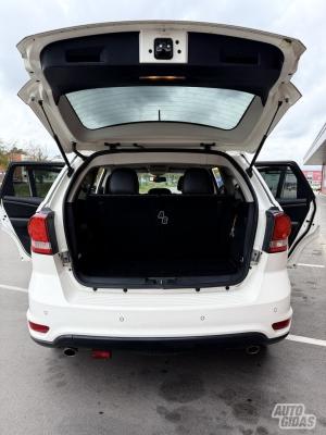 Balts Dodge Journey 2018 Šauļi, ar dzinēja tilpumu 3.60 L un nobraukumu 255 tūkst. km par 10500 €, foto 17 vietnē AUTOMOTO.COM.LV