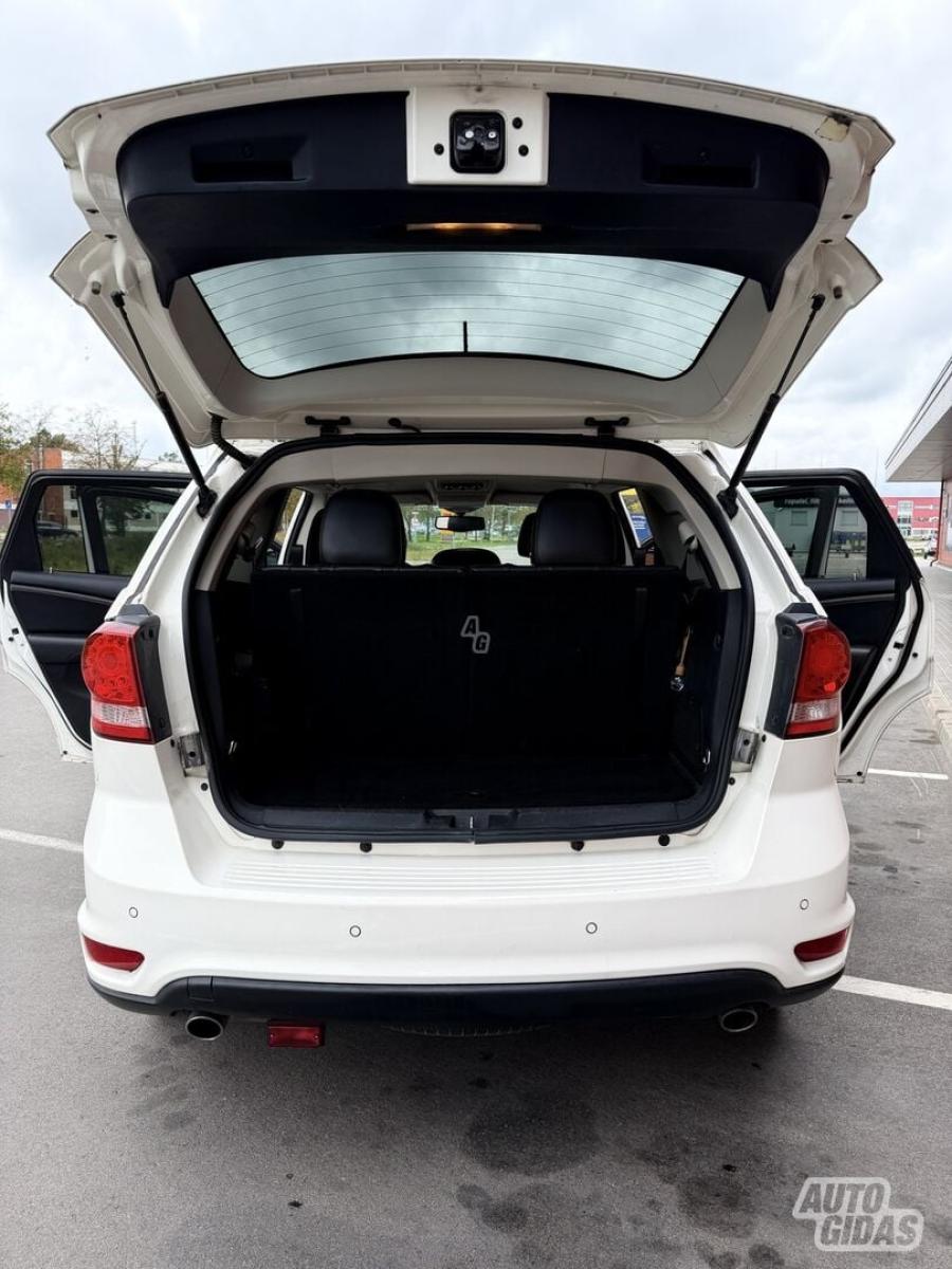 Balts Dodge Journey 2018 Šauļi, ar dzinēja tilpumu 3.60 L un nobraukumu 255 tūkst. km par 10500 €, foto 17 vietnē AUTOMOTO.COM.LV