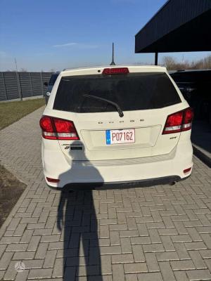 White Dodge Journey 2019 in Klaipeda, with an engine capacity of 3.60 L and mileage of 140 thousand km for 9990 €, photo 4 on AUTOMOTO.COM.LV