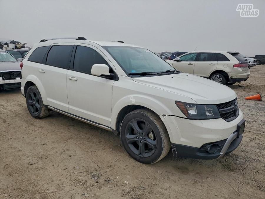 White Dodge Journey 2019 in Klaipeda, with an engine capacity of 3.60 L and mileage of 145 thousand km for 7500 €, photo 4 on AUTOMOTO.COM.LV