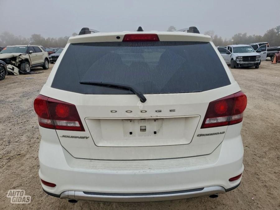 White Dodge Journey 2019 in Klaipeda, with an engine capacity of 3.60 L and mileage of 145 thousand km for 7500 €, photo 6 on AUTOMOTO.COM.LV