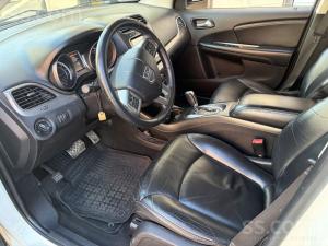 White Dodge Journey 2015 in Riga, with an engine capacity of 2.40 L and mileage of 238 thousand km for 3990 €, photo 6 on AUTOMOTO.COM.LV