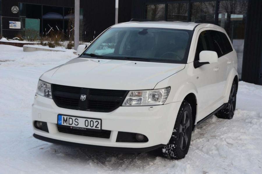 Balts Dodge Journey 2008 Šauļi, ar dzinēja tilpumu 2.00 L un nobraukumu 263 tūkst. km par 3200 €, foto 3 vietnē AUTOMOTO.COM.LV
