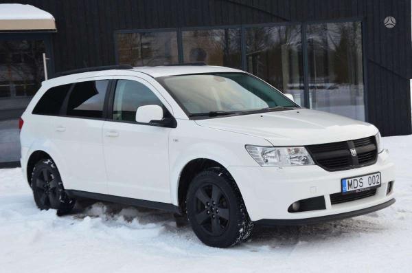 Balts Dodge Journey 2008 Šauļi, ar dzinēja tilpumu 2.00 L un nobraukumu 263 tūkst. km par 3200 €, foto 6 vietnē AUTOMOTO.COM.LV