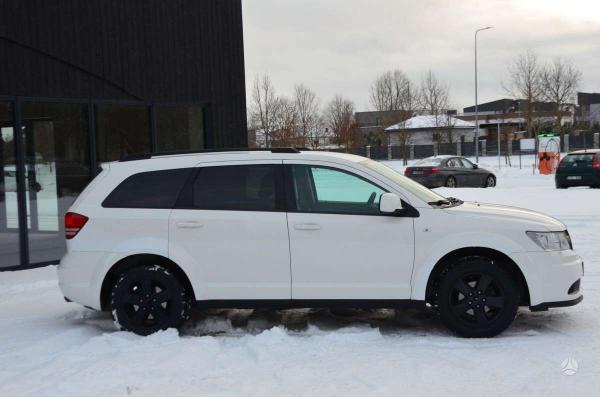 Balts Dodge Journey 2008 Šauļi, ar dzinēja tilpumu 2.00 L un nobraukumu 263 tūkst. km par 3200 €, foto 8 vietnē AUTOMOTO.COM.LV