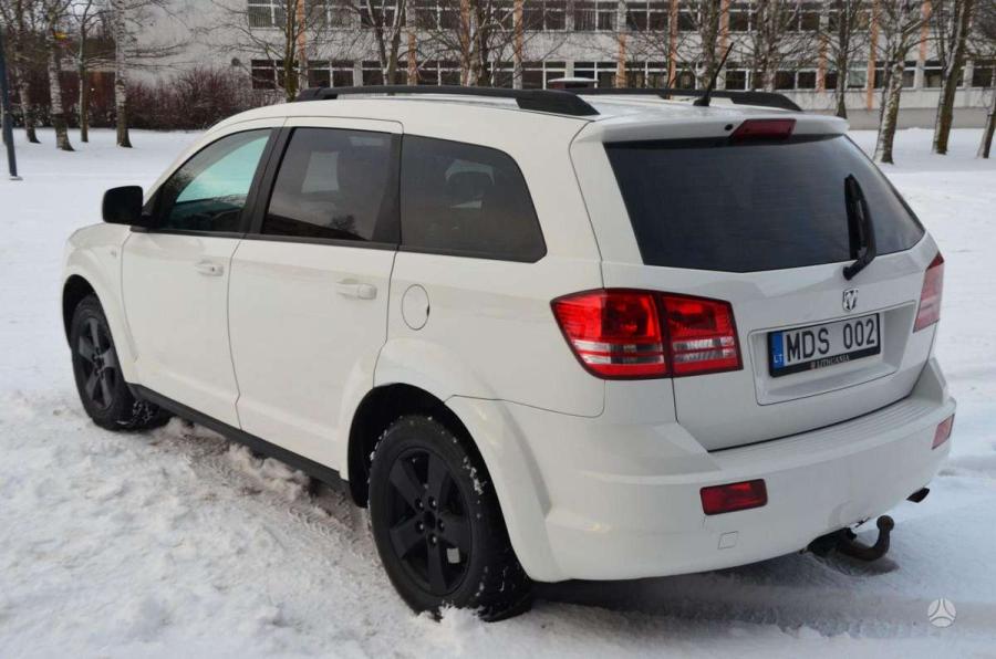 Balts Dodge Journey 2008 Šauļi, ar dzinēja tilpumu 2.00 L un nobraukumu 263 tūkst. km par 3200 €, foto 13 vietnē AUTOMOTO.COM.LV