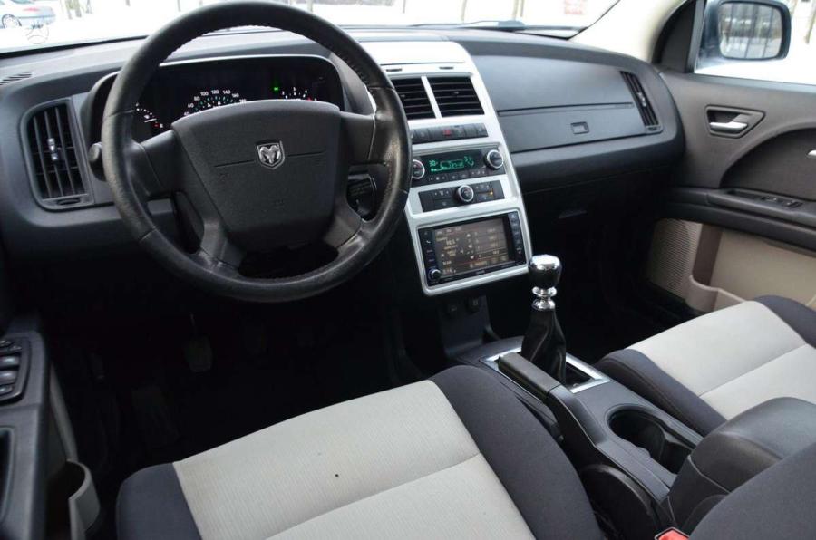 Balts Dodge Journey 2008 Šauļi, ar dzinēja tilpumu 2.00 L un nobraukumu 263 tūkst. km par 3200 €, foto 19 vietnē AUTOMOTO.COM.LV