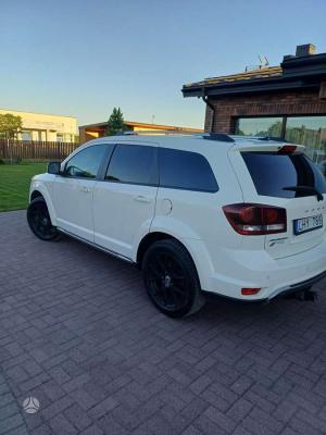 Balts Dodge Journey 2018 Šauļi, ar dzinēja tilpumu 3.60 L un nobraukumu 161 tūkst. km par 11800 €, foto 4 vietnē AUTOMOTO.COM.LV