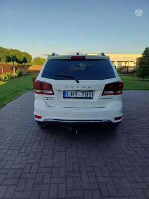 Balts Dodge Journey 2018 Šauļi, ar dzinēja tilpumu 3.60 L un nobraukumu 161 tūkst. km par 11800 €, foto 5 vietnē AUTOMOTO.COM.LV