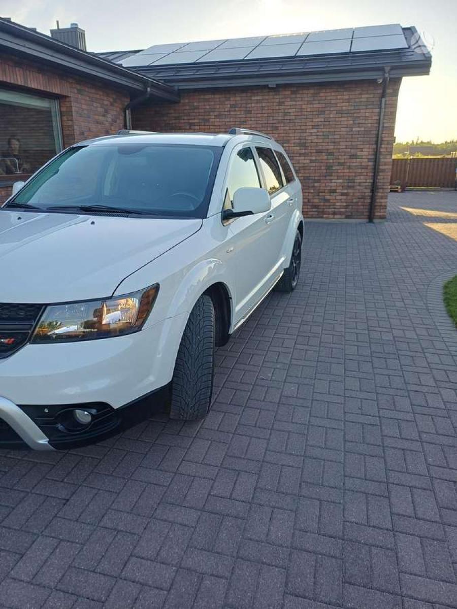 Balts Dodge Journey 2018 Šauļi, ar dzinēja tilpumu 3.60 L un nobraukumu 161 tūkst. km par 11800 €, foto 6 vietnē AUTOMOTO.COM.LV