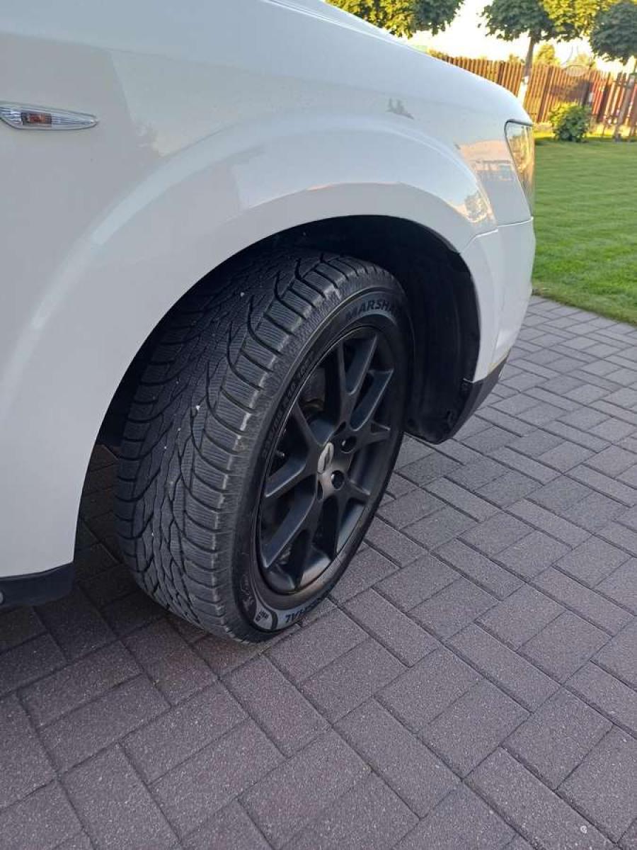 Balts Dodge Journey 2018 Šauļi, ar dzinēja tilpumu 3.60 L un nobraukumu 161 tūkst. km par 11800 €, foto 15 vietnē AUTOMOTO.COM.LV